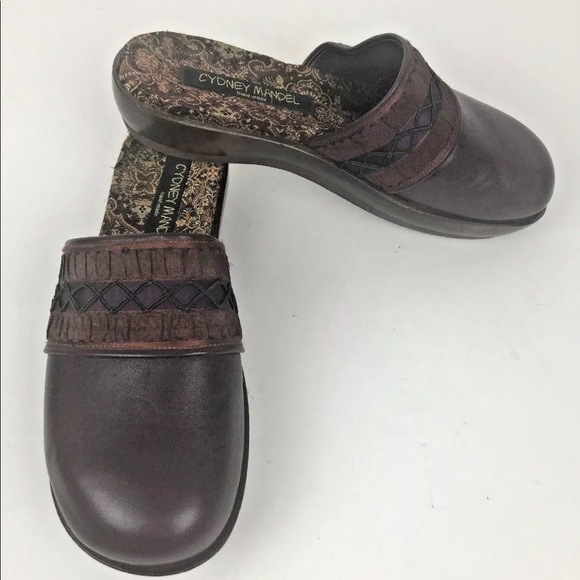 Cydney Mandel | Shoes | Cydney Mandel Flats Brown Slip On Shoes Sz 8 ...